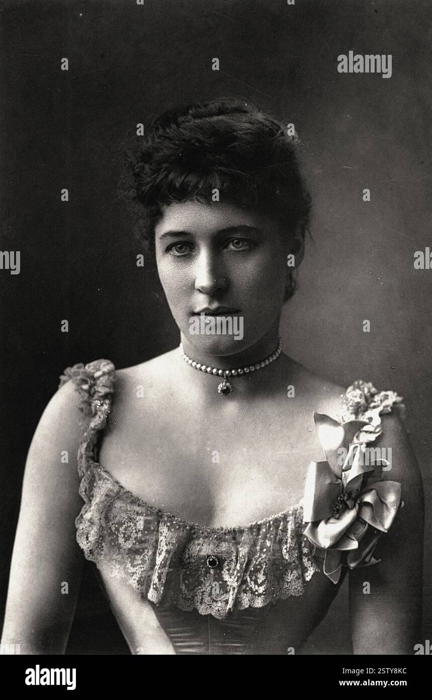 Portrait of Lillie Langtry (1853-1929) (born Emilie Charlotte le Breton ...