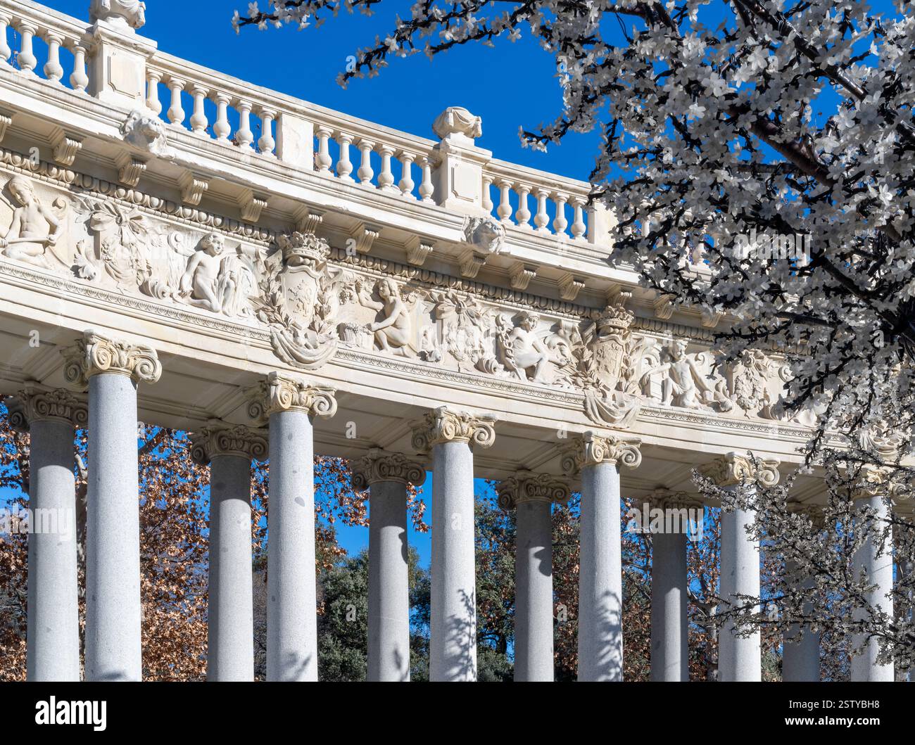 The Great Pond of El Retiro Park in Madrid. The park's beautiful focus ...
