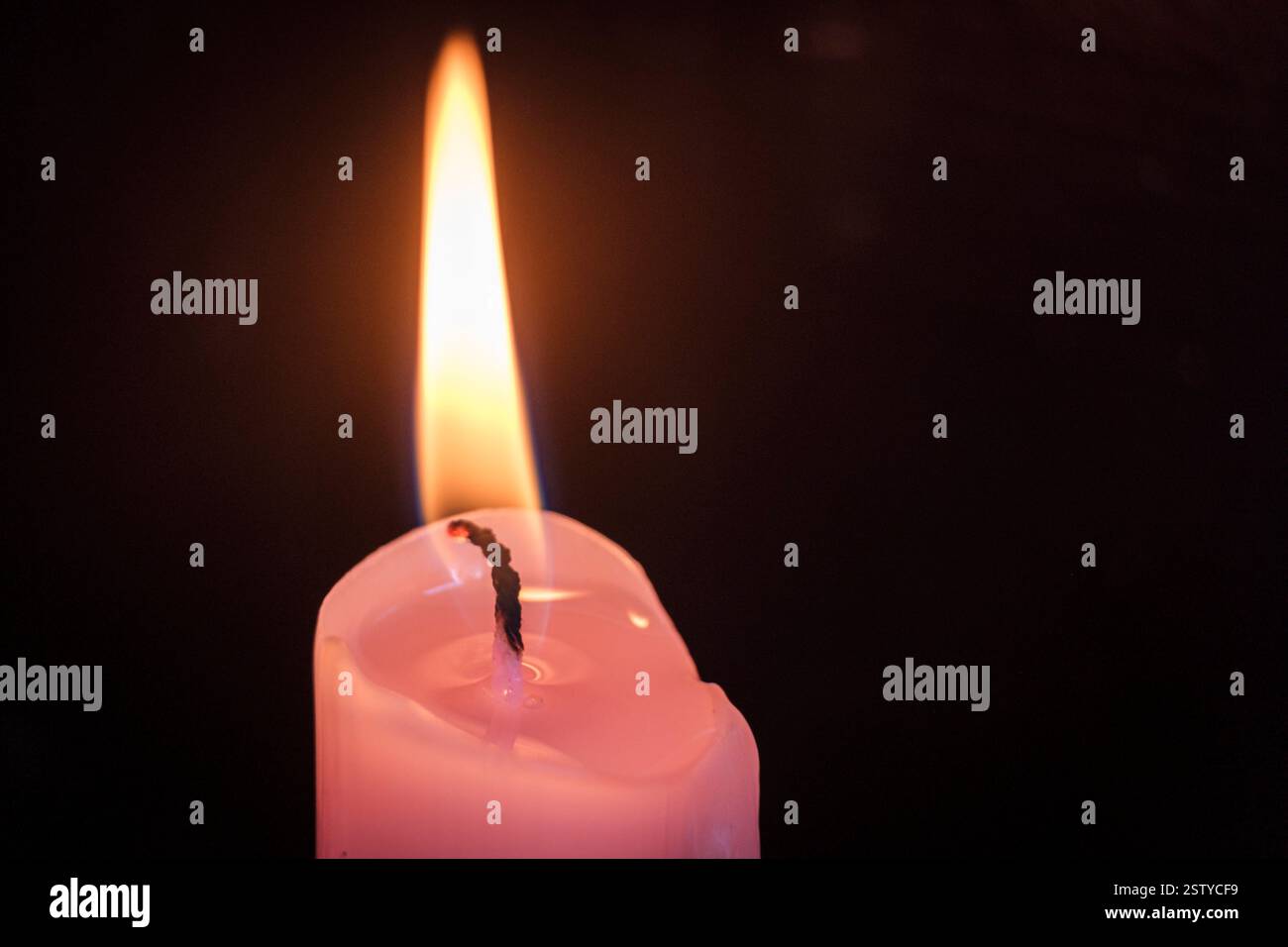 Tomb candle hi-res stock photography and images - Alamy