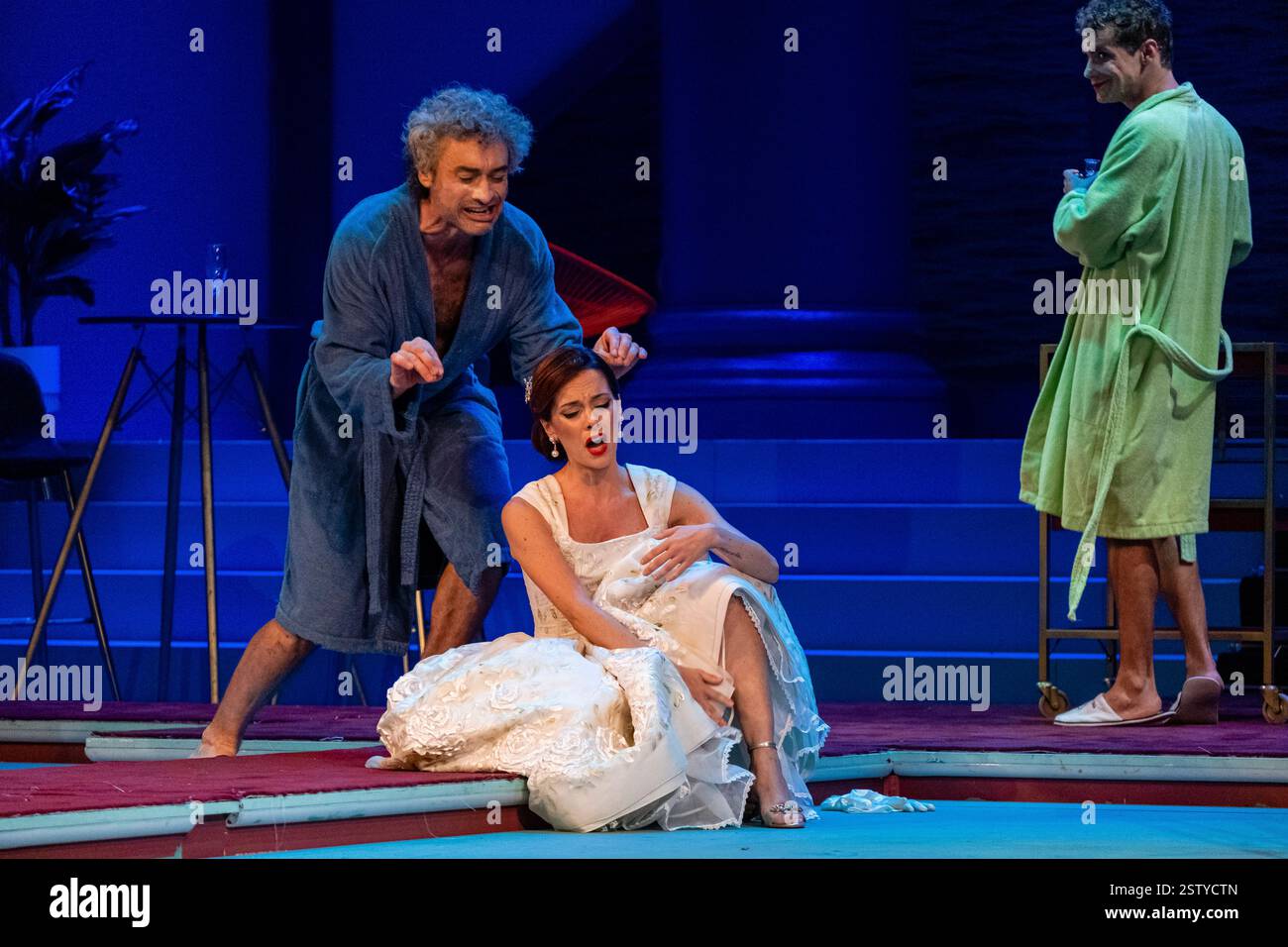 Opera L'elisir d'amore Stock Photo - Alamy