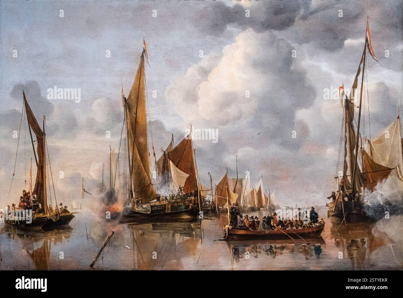 Barge fleet hi-res stock photography and images - Alamy