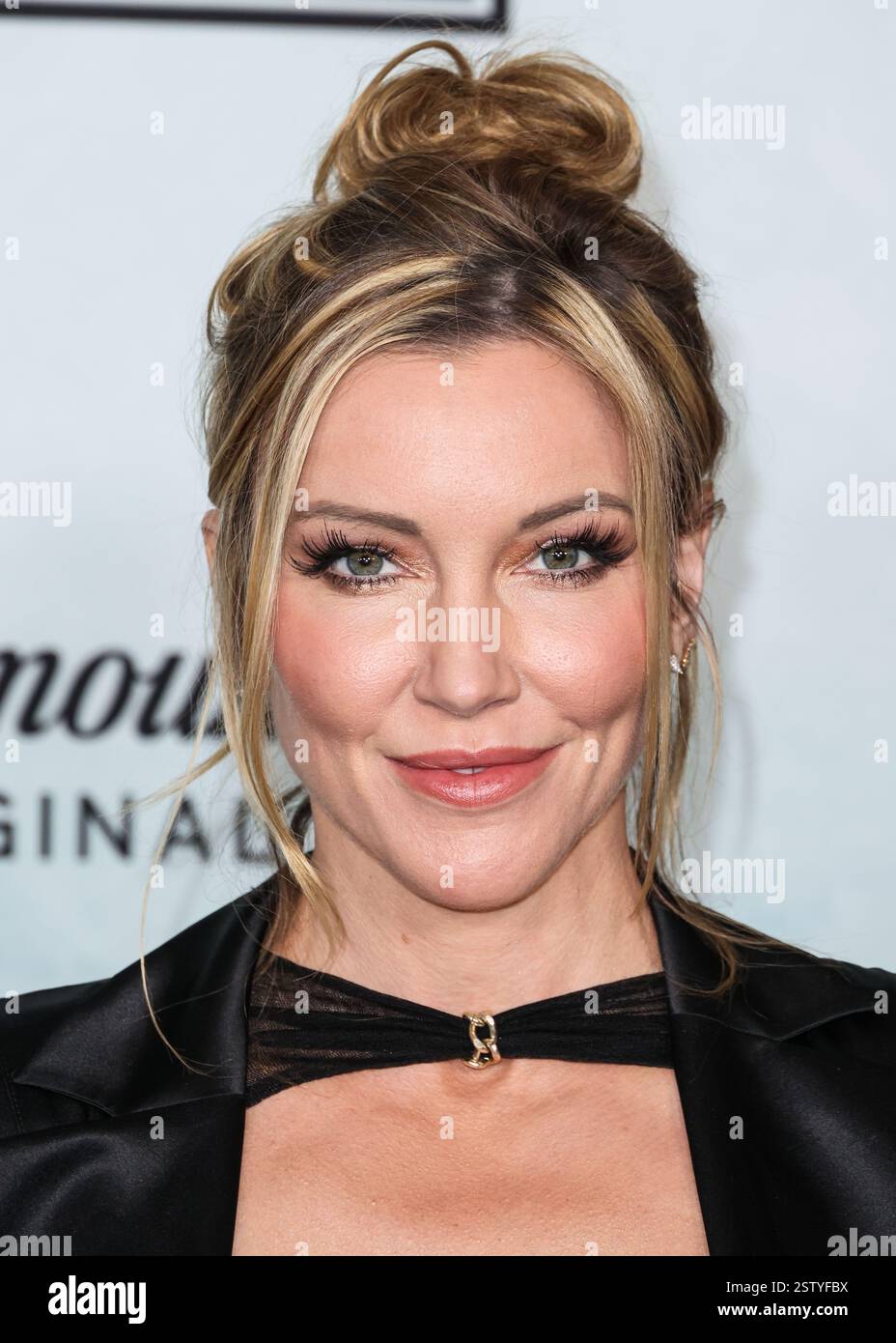 HOLLYWOOD, LOS ANGELES, CALIFORNIA, USA - FEBRUARY 19: Katie Cassidy ...