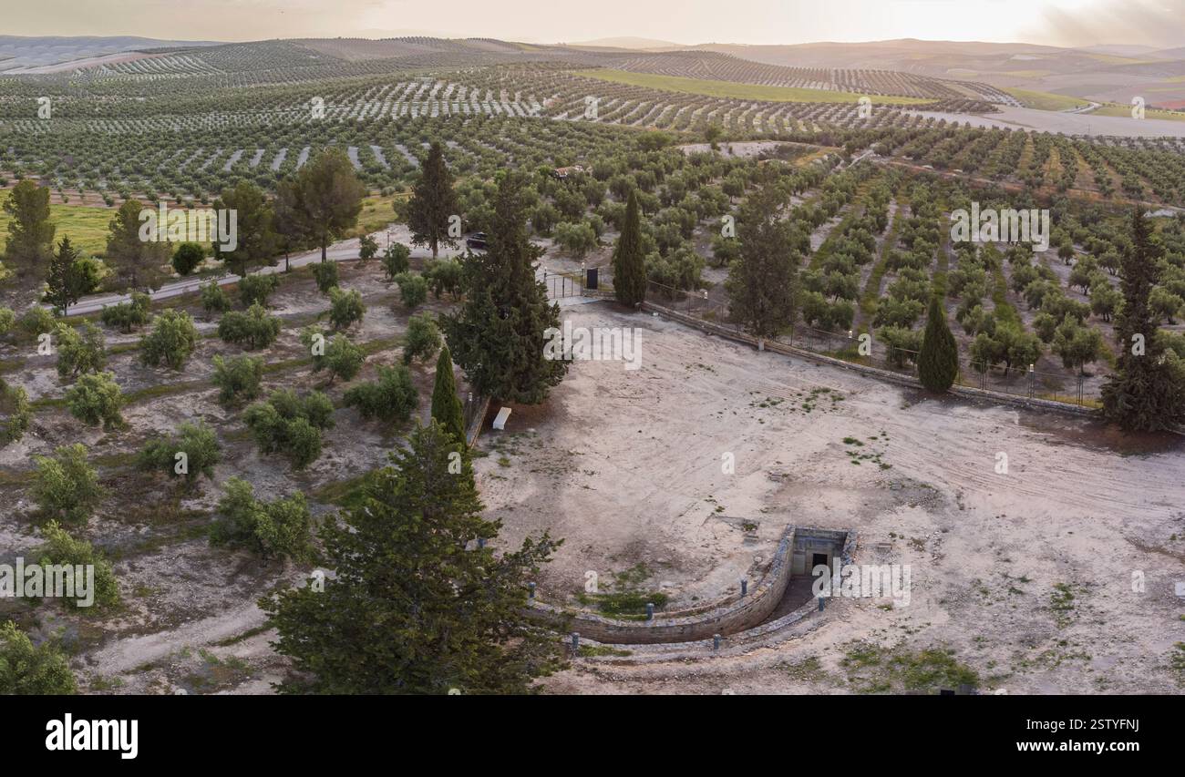 Sepulchral chamber hi-res stock photography and images - Alamy