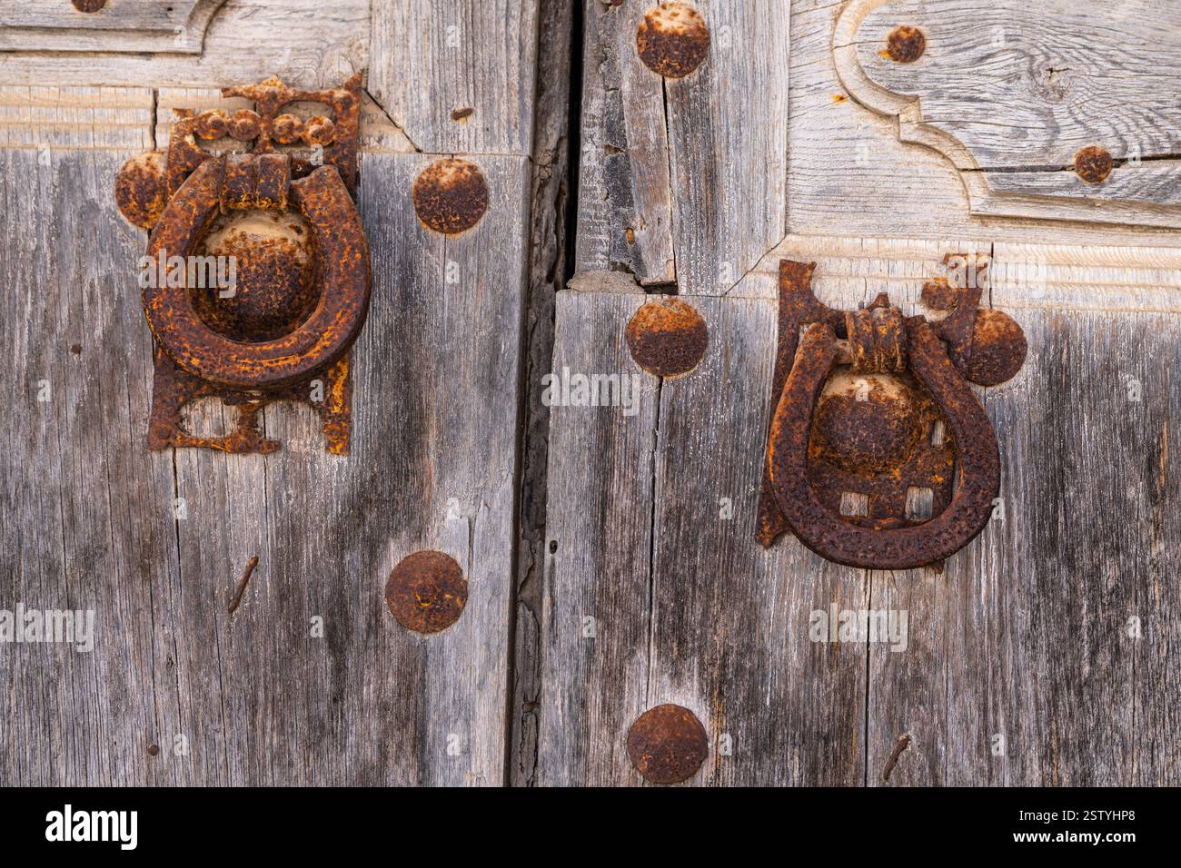 Old door catch hi-res stock photography and images - Alamy