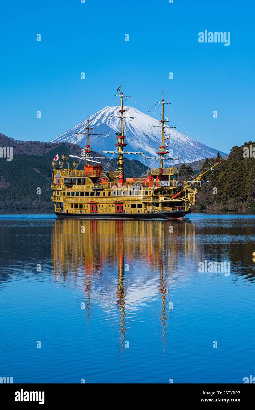 Mt. Fuji and Hakone Pirate Ship seen from the former Hakone Port in ...