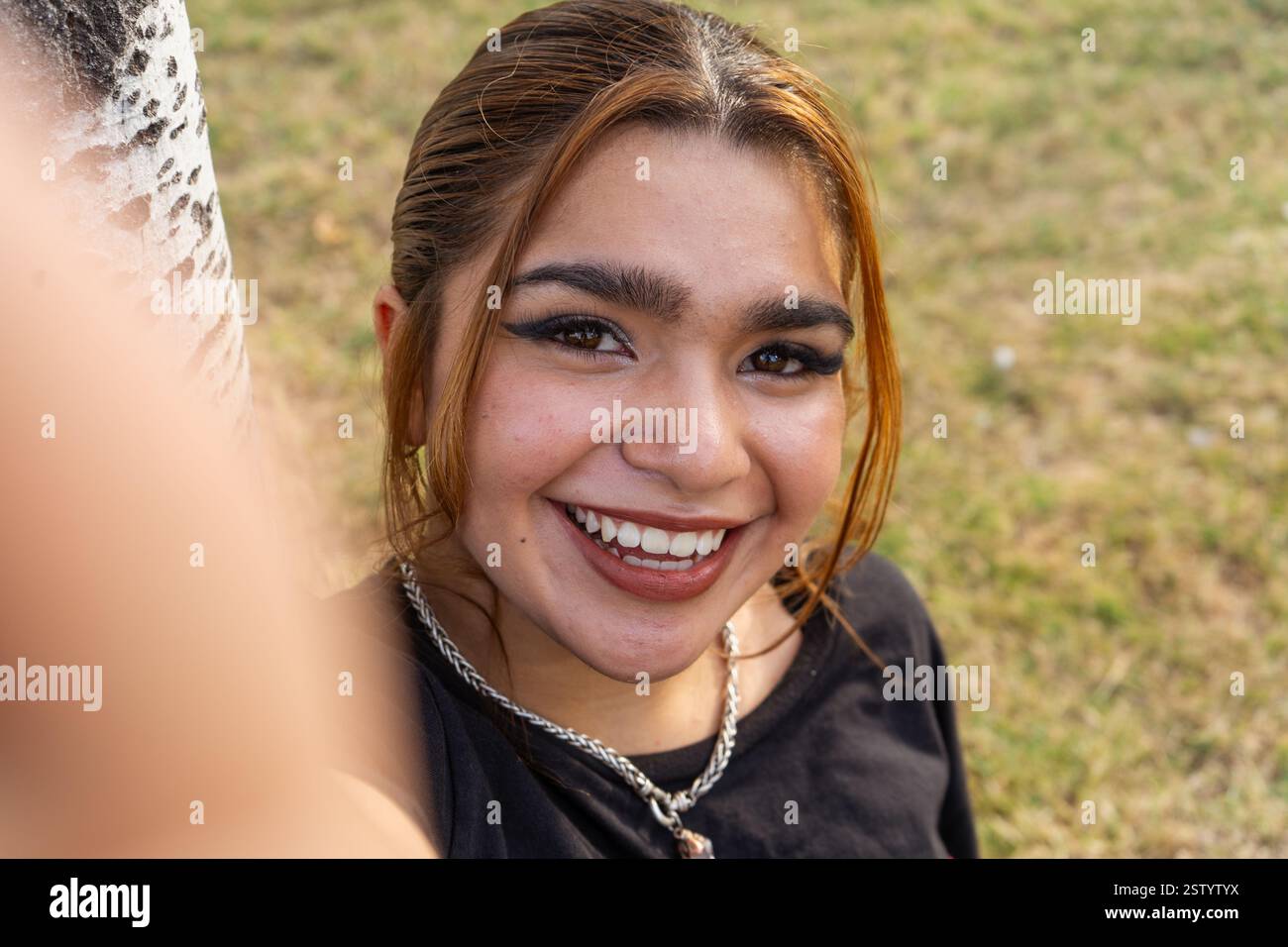 Candid genuine moment woman smiling hi-res stock photography and images ...