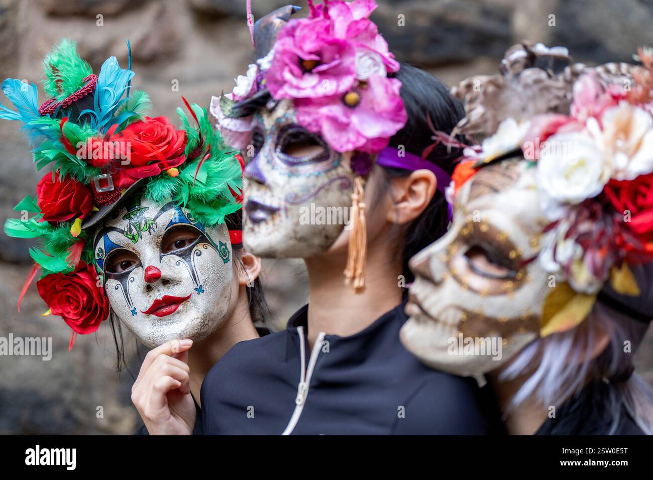 Scottish, Polish, Chinese and Congolese dancers in colourful ...