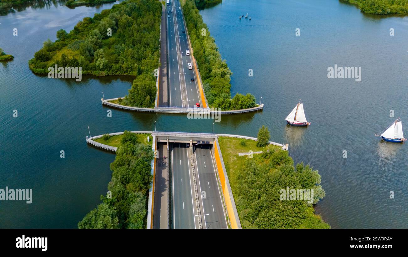 Veluwemeer Aqueduct: A Dutch Highway Over Water Stock Photo - Alamy