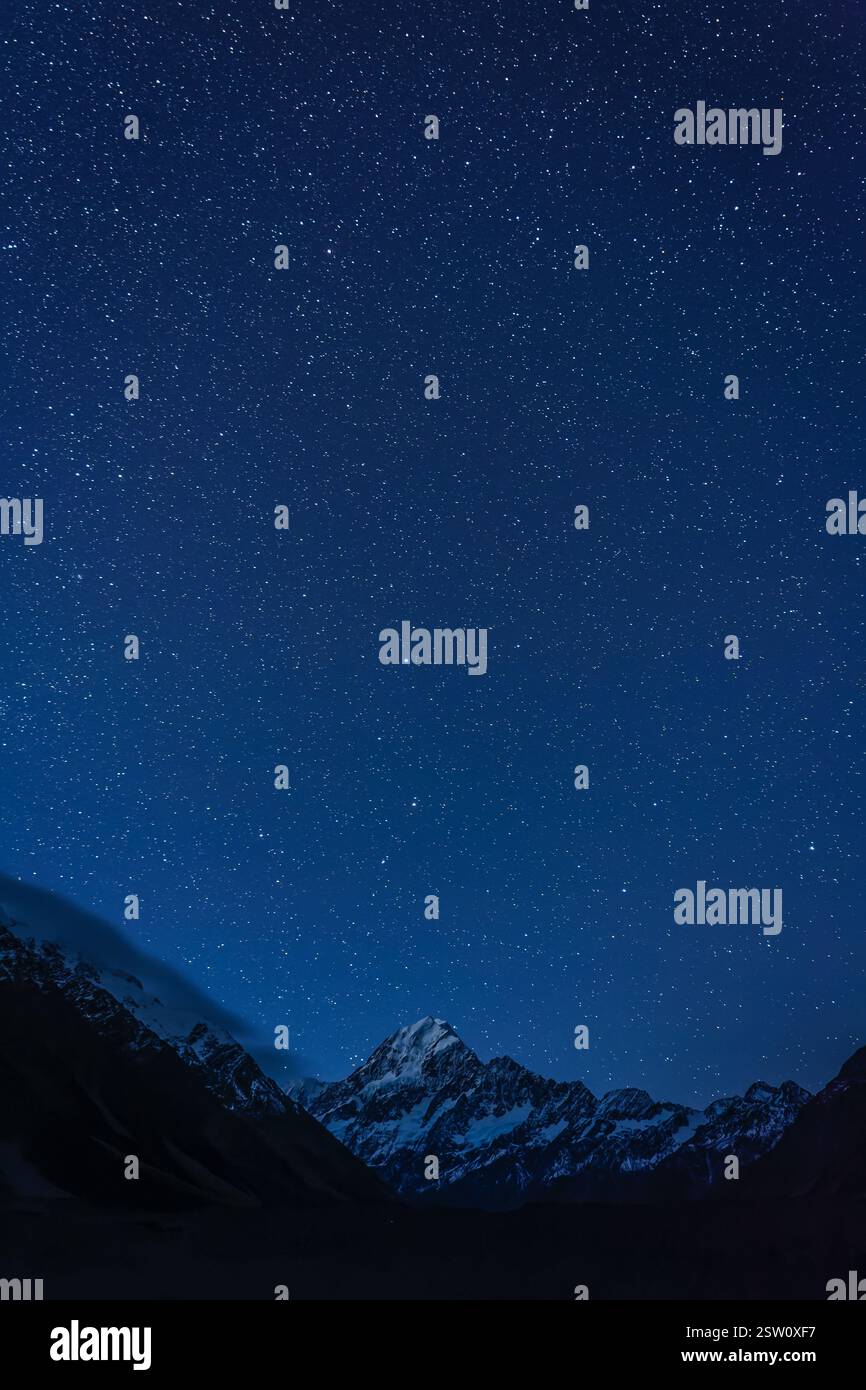 Mackenzie basin night sky hi-res stock photography and images - Alamy