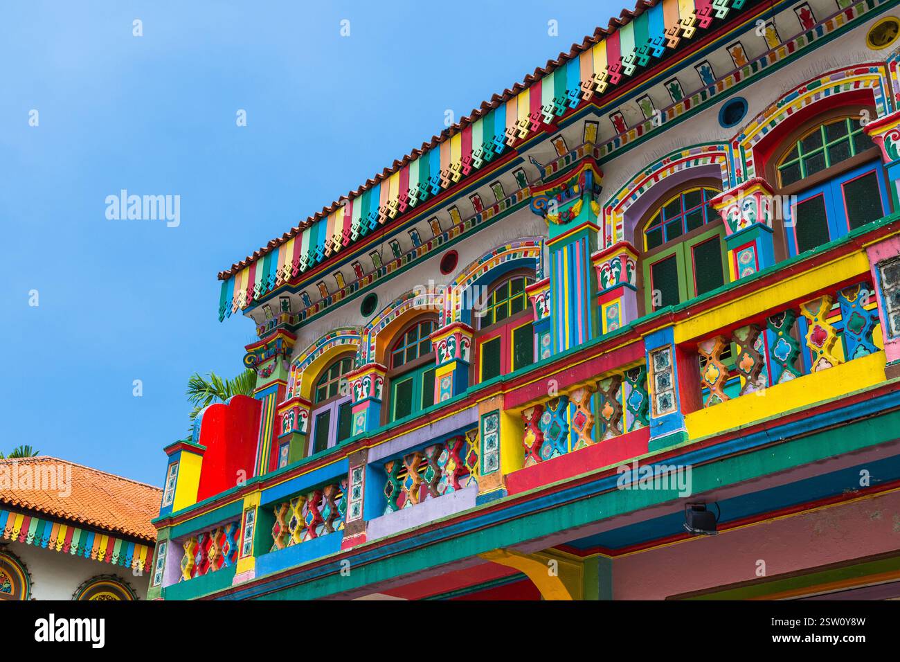 Colorful buildings in Little India, Singapore Stock Photo - Alamy