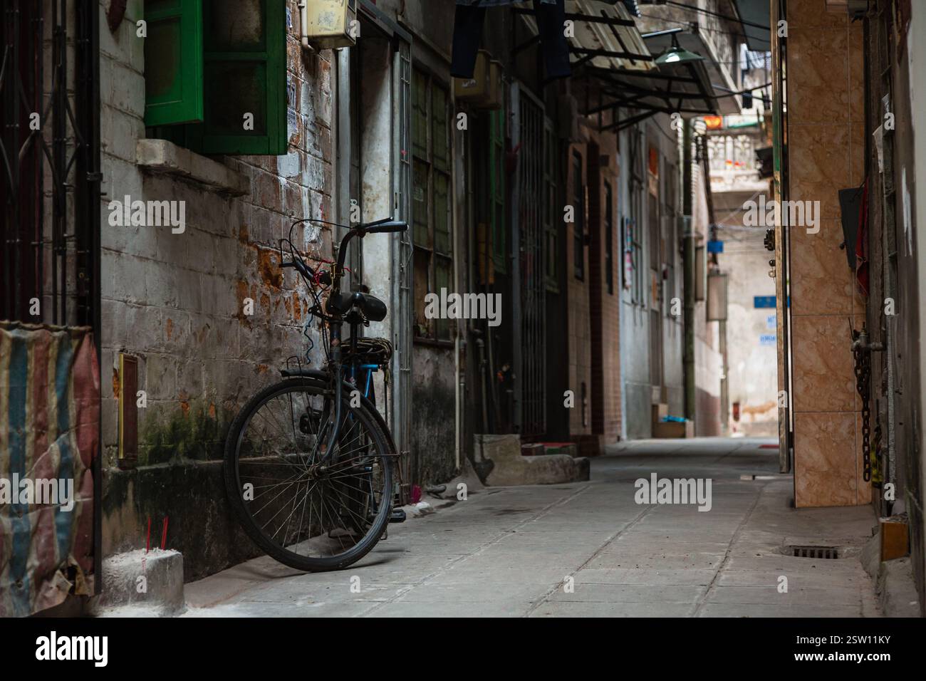 The streets behind the alleys of Guangzhou City, China Stock Photo - Alamy