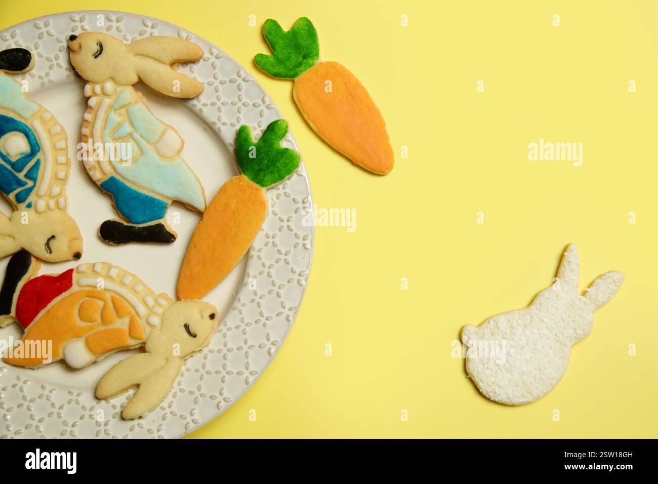 Sweet and buttery Easter sugar cookies, Cute thin homemade biscuits in ...