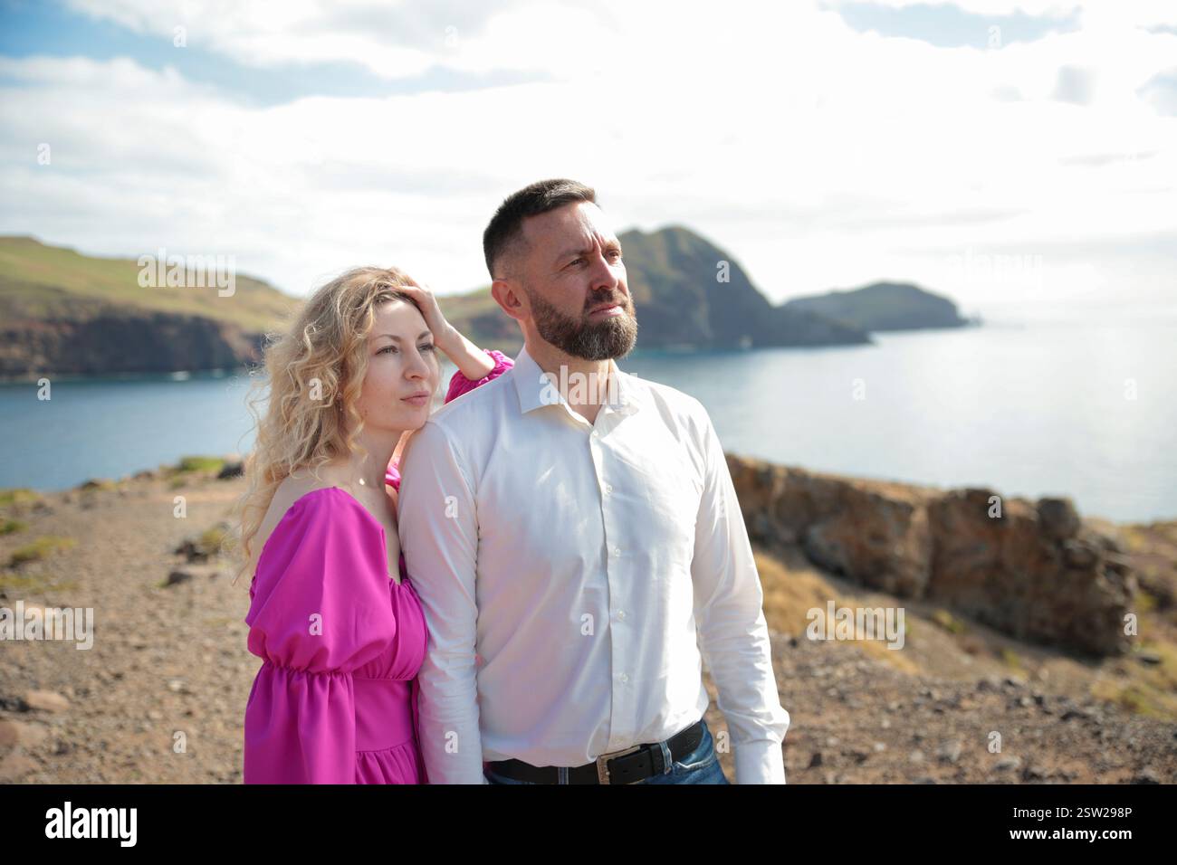 Couple enjoying breathtaking ocean view from madeira island clifftop Stock Photo - Alamy
