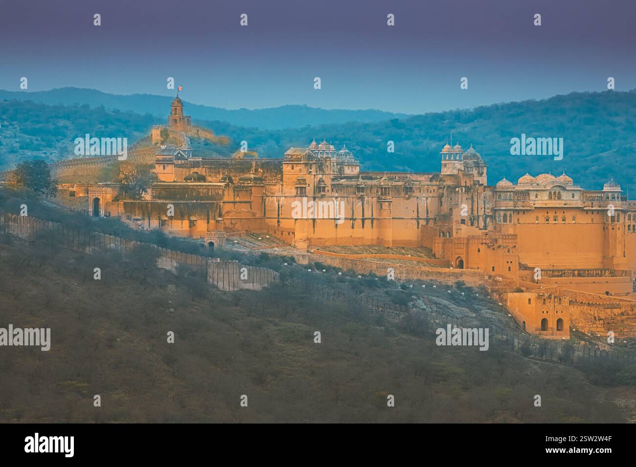 Jaipur, Rajasthan, India. Amber Fort In Dusk Time. Panoramic Time Lapse ...