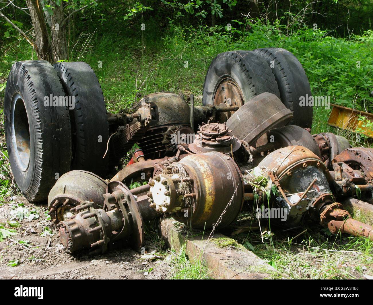 Various metal components hi-res stock photography and images - Alamy