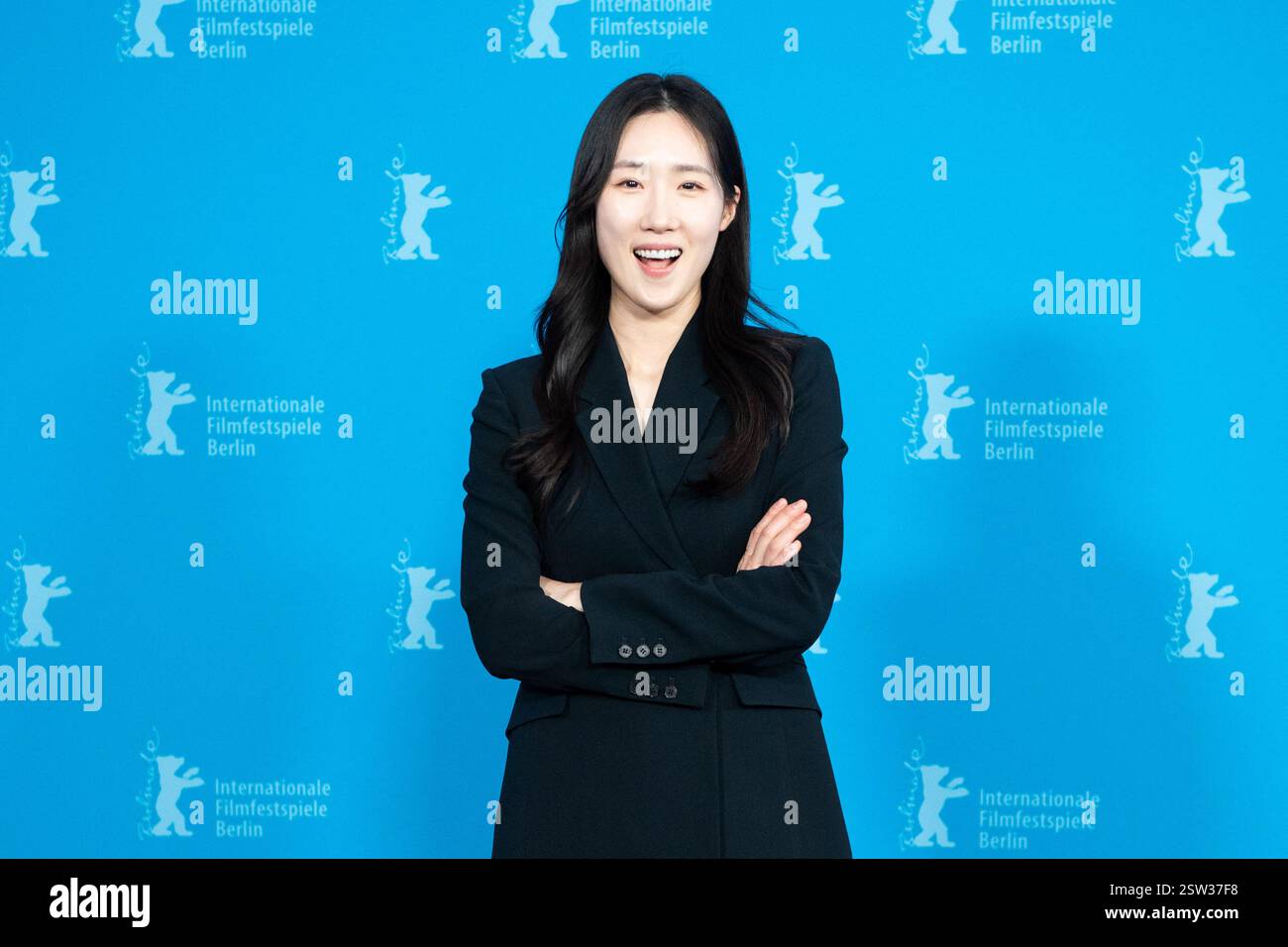 Kang Soyi attending the Geu Jayeoni NegeMmworago Hani (What Does That ...