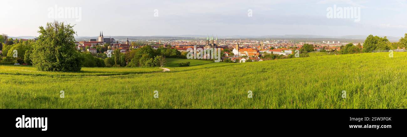 Panorama der Stadtansicht vom Altenburgberg, Bamberg, Bayern ...