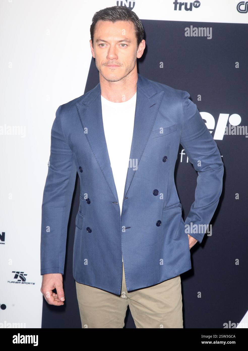 Luke Evans at the Turner Upfront in New York City. 17 May 2017 Stock ...