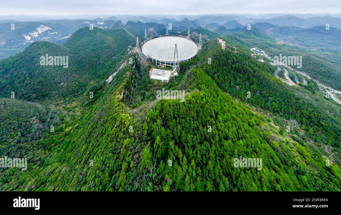 (250220) -- PINGTANG, Feb. 20, 2025 (Xinhua) -- An aerial drone photo ...