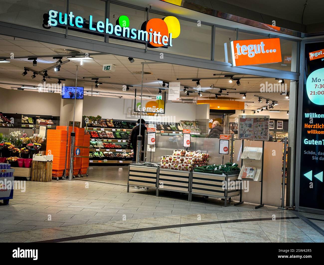 tegut Supermarkt. DEU, Deutschland, Hessen, Kassel, 17.02.2025 ...