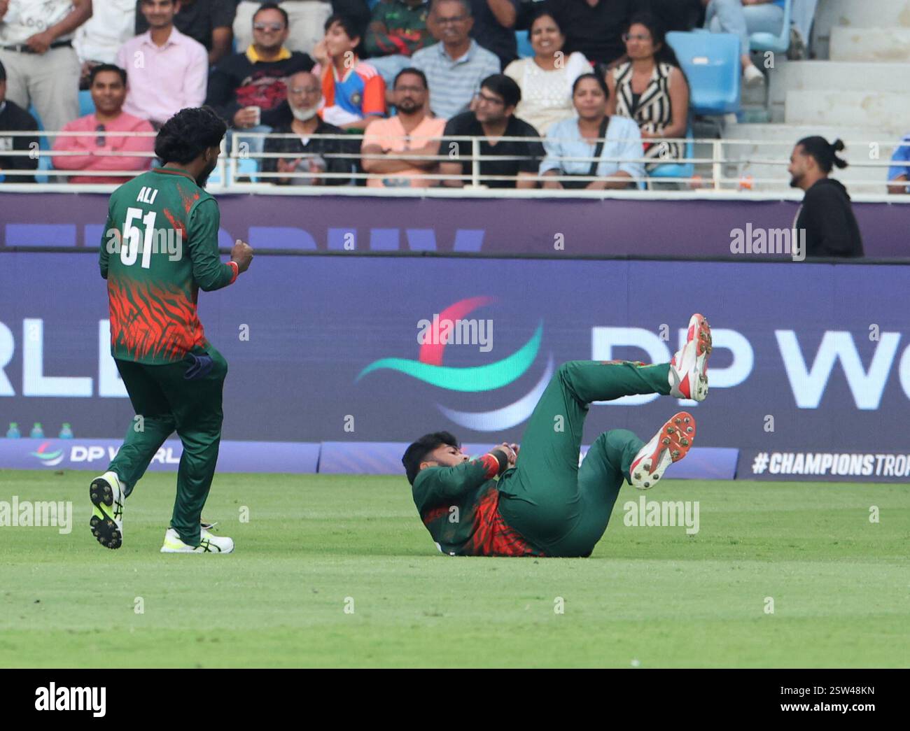 Cricket: ICC Champions Trophy 2025 : Dubai Caught by Shami!! That is a ...