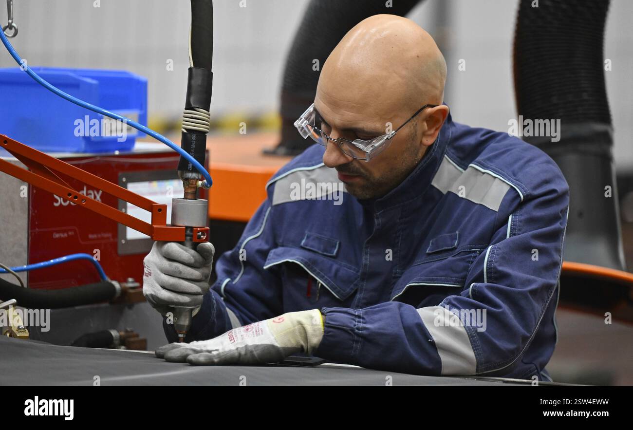 Seraing, Belgium. 20th Feb, 2025. Electrolysers and hydrogen refuelling ...