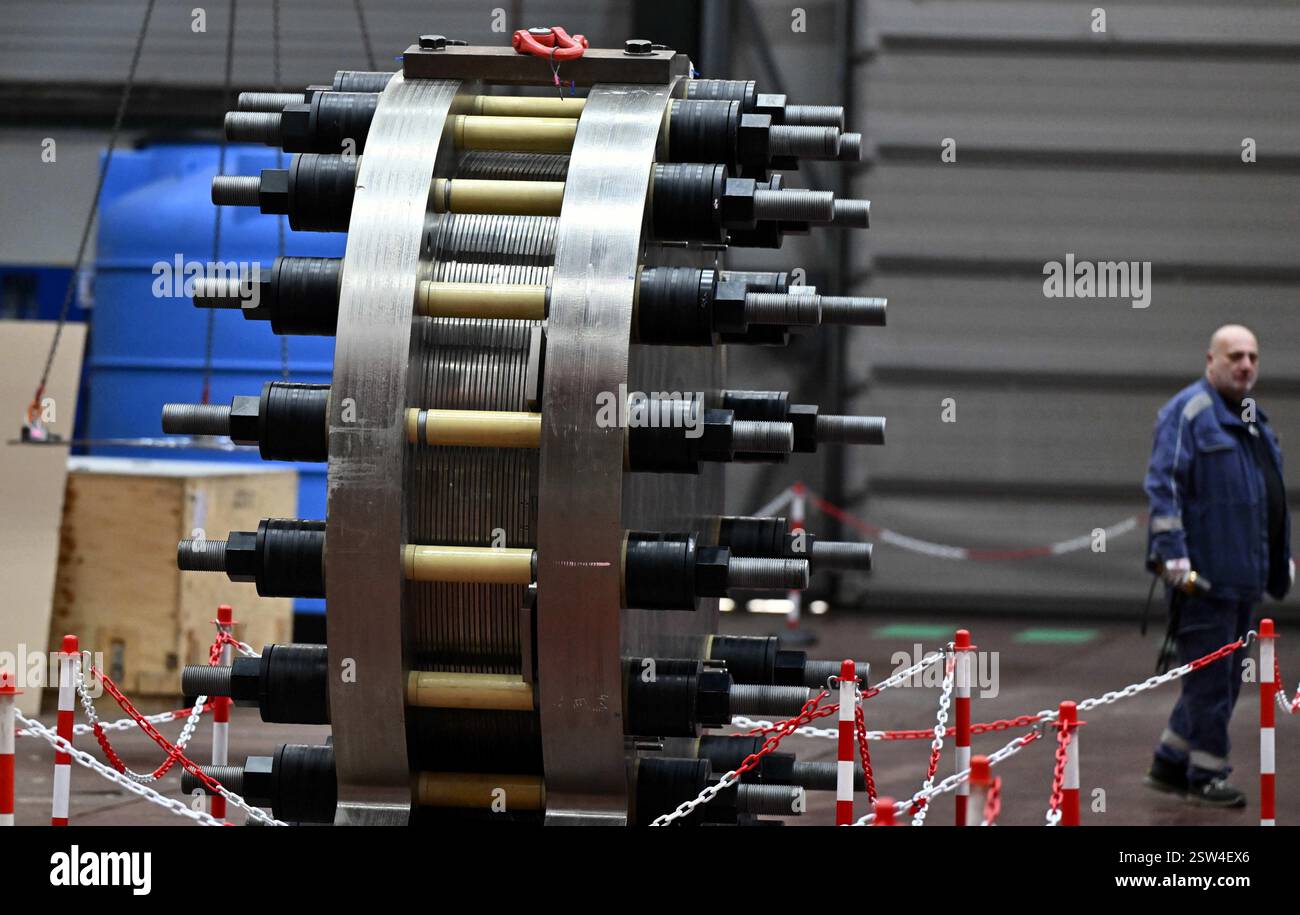 Seraing, Belgium. 20th Feb, 2025. Electrolysers and hydrogen refuelling ...
