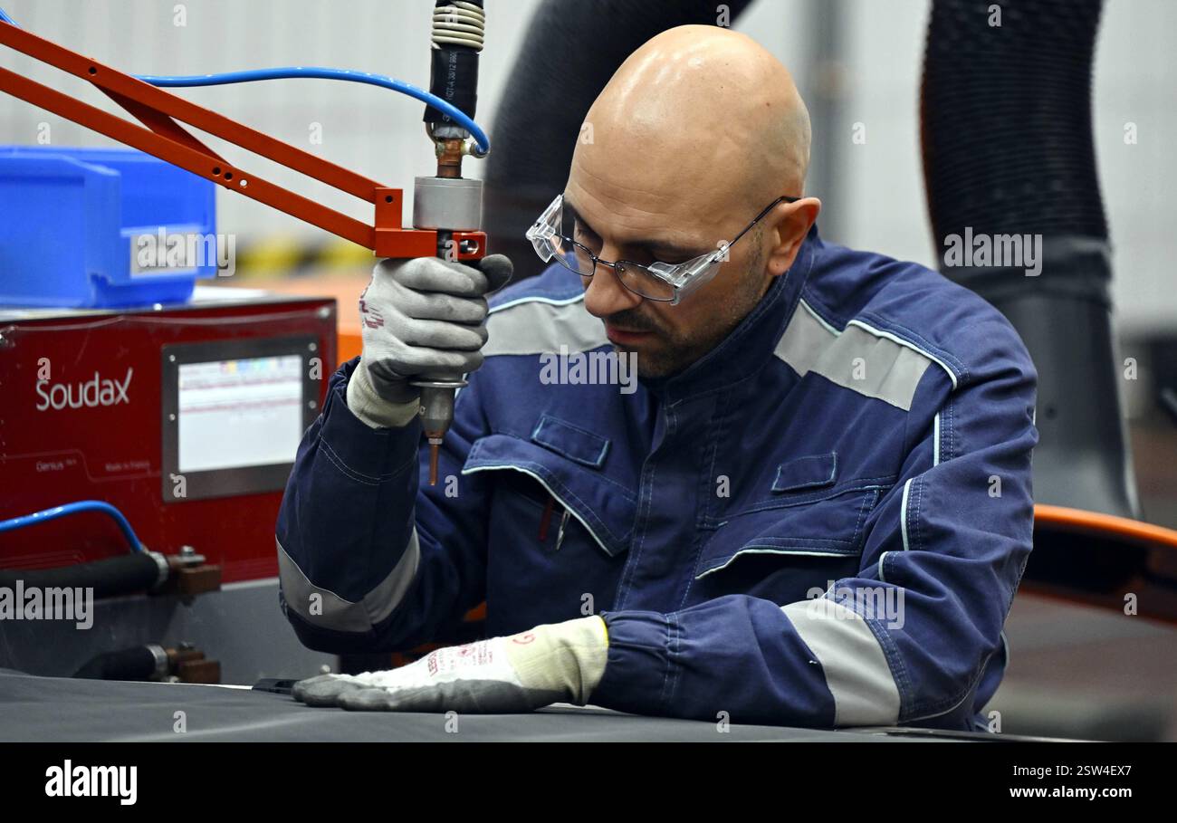 Seraing, Belgium. 20th Feb, 2025. Electrolysers and hydrogen refuelling ...