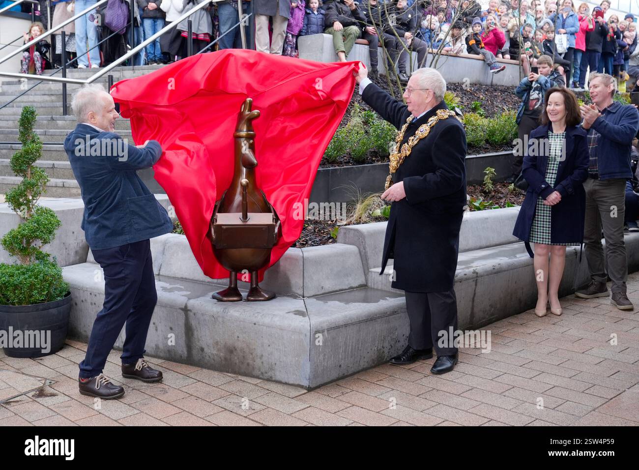 Wallace and Gromit creator Nick Park and the Mayor of Preston ...