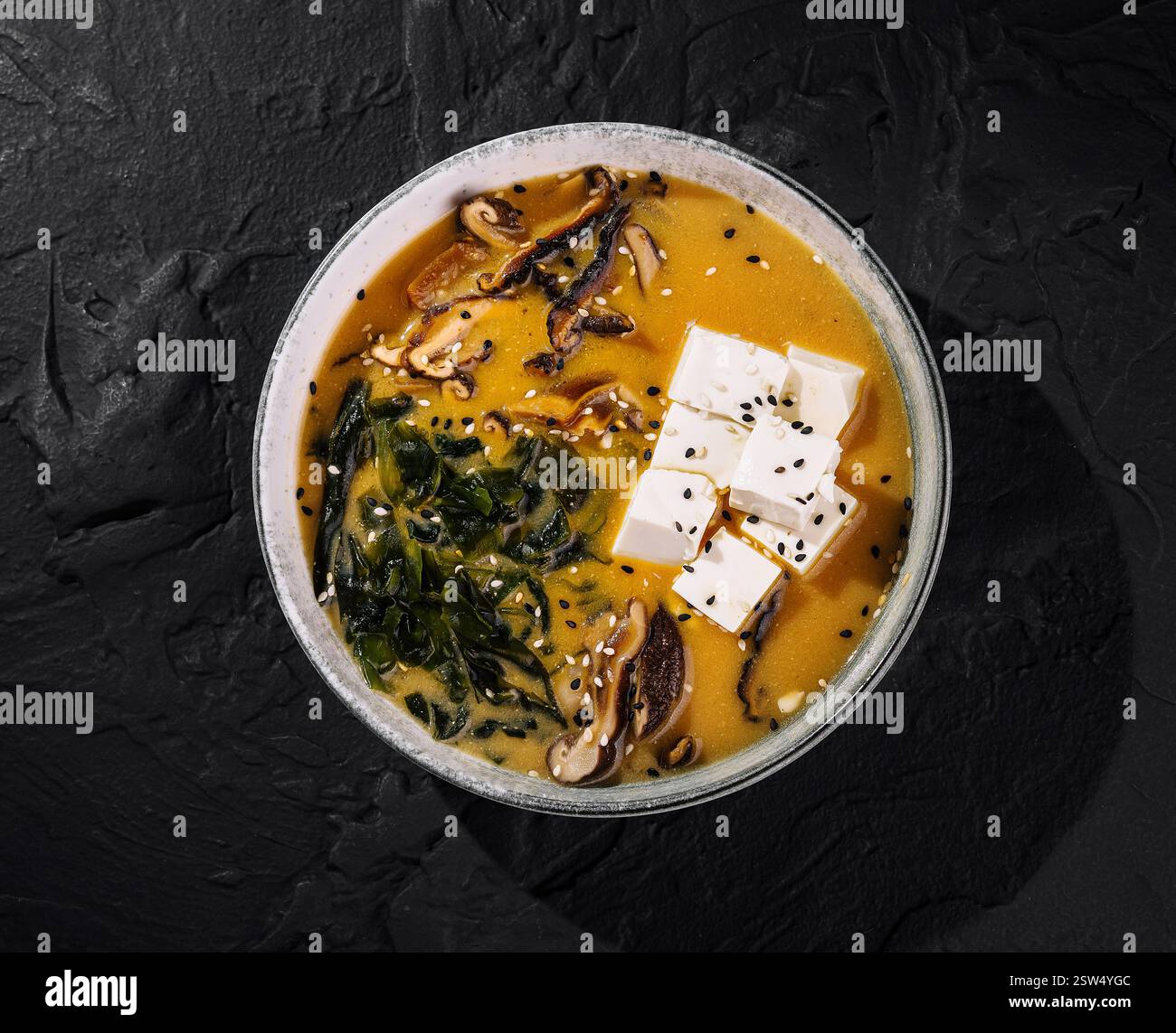 Homemade miso soup with tofu and seaweed Stock Photo - Alamy