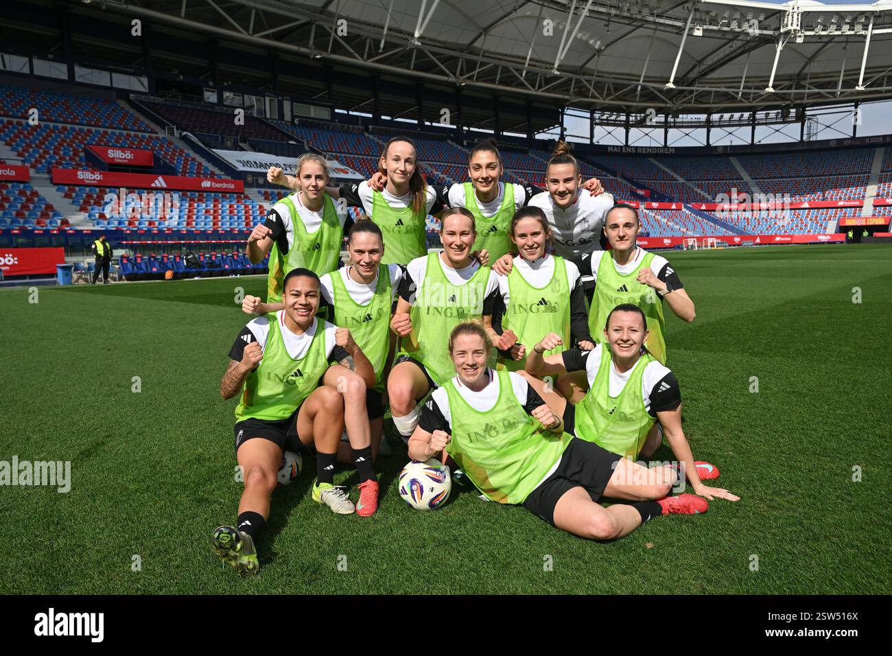 Valencia, Spain . 20th Feb 2025, winning team with Mariam Toloba (13 ...