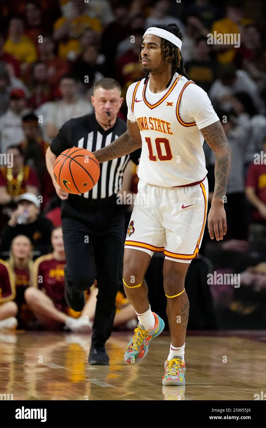 Iowa State guard Keshon Gilbert drive up court during the second half ...