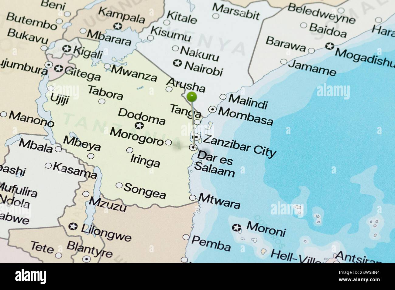 green pin needle into dar es salaam city of tanzania map Stock Photo ...