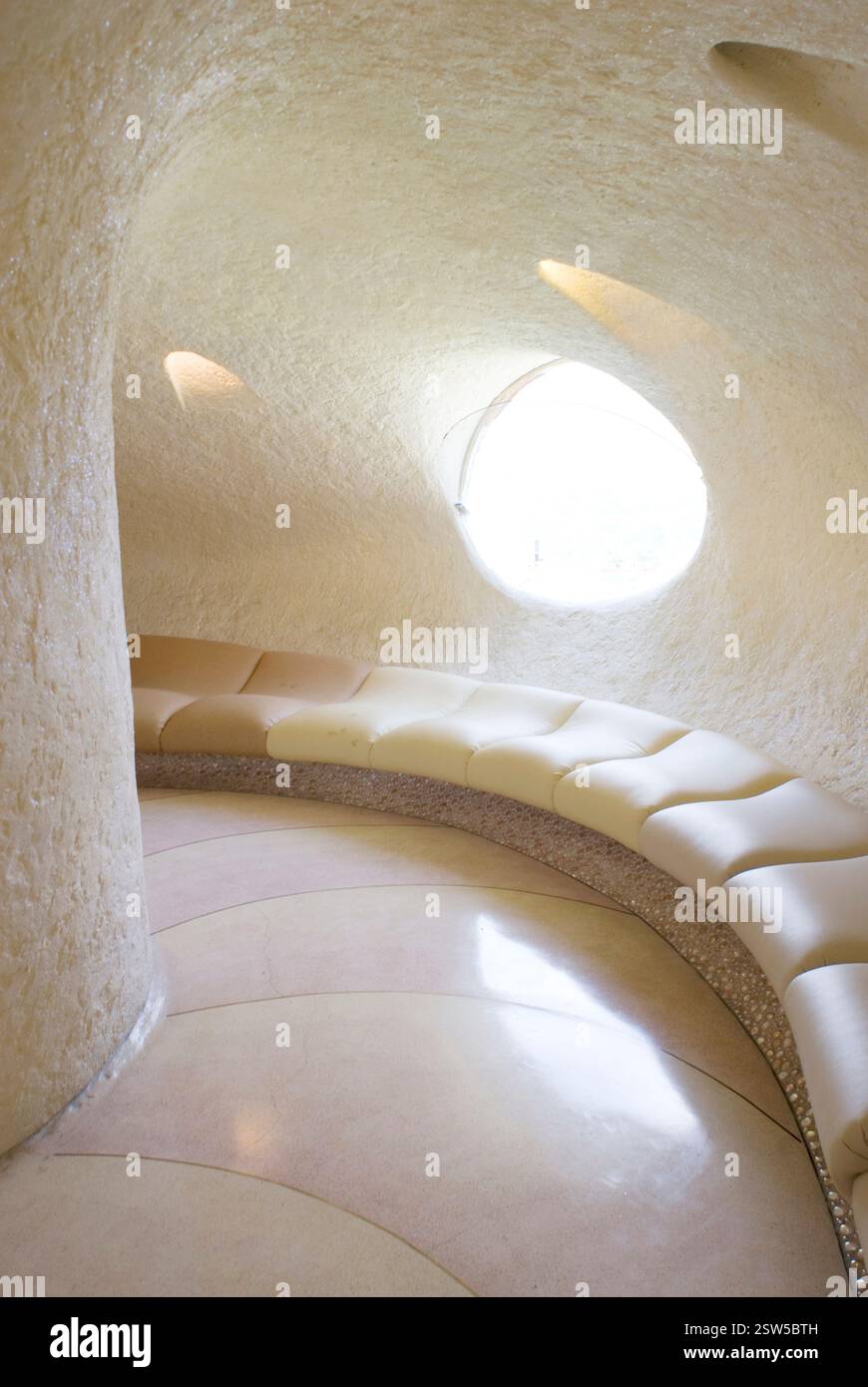 Unusual shell-shaped house built by Senosian Arquitectos in 2005 ...