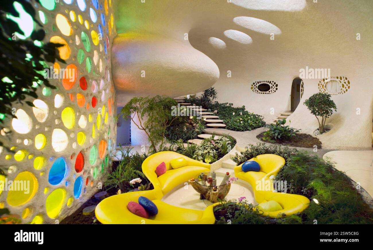Unusual shell-shaped house built by Senosian Arquitectos in 2005 ...