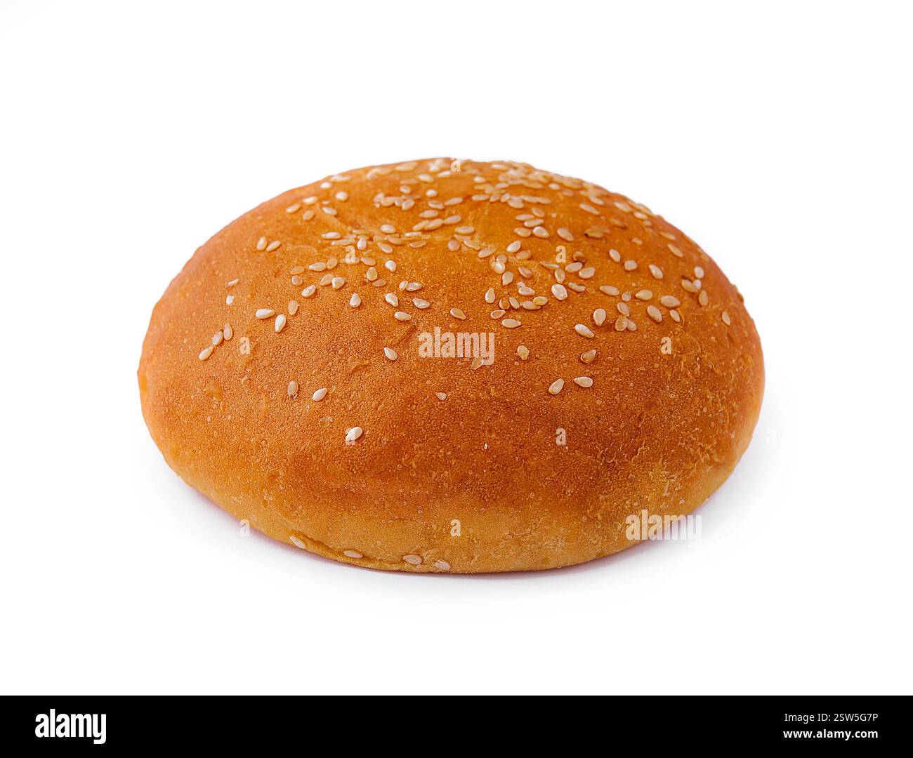 Single, freshly baked sesame seed burger bun isolated on a pure white ...