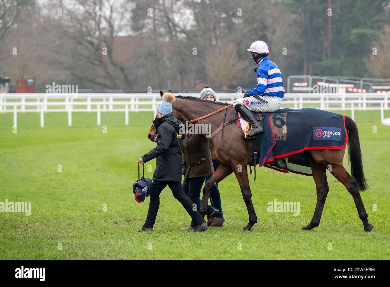 Carrere racecourse hi-res stock photography and images - Alamy