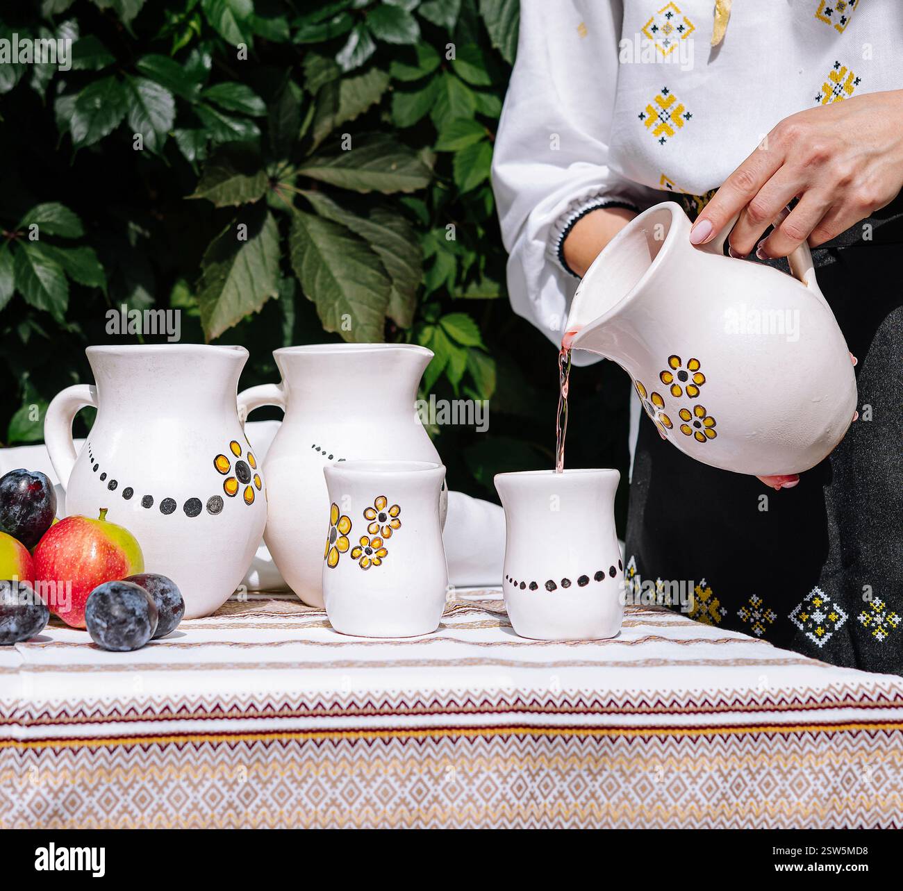 Keramikkra gen hi-res stock photography and images - Alamy