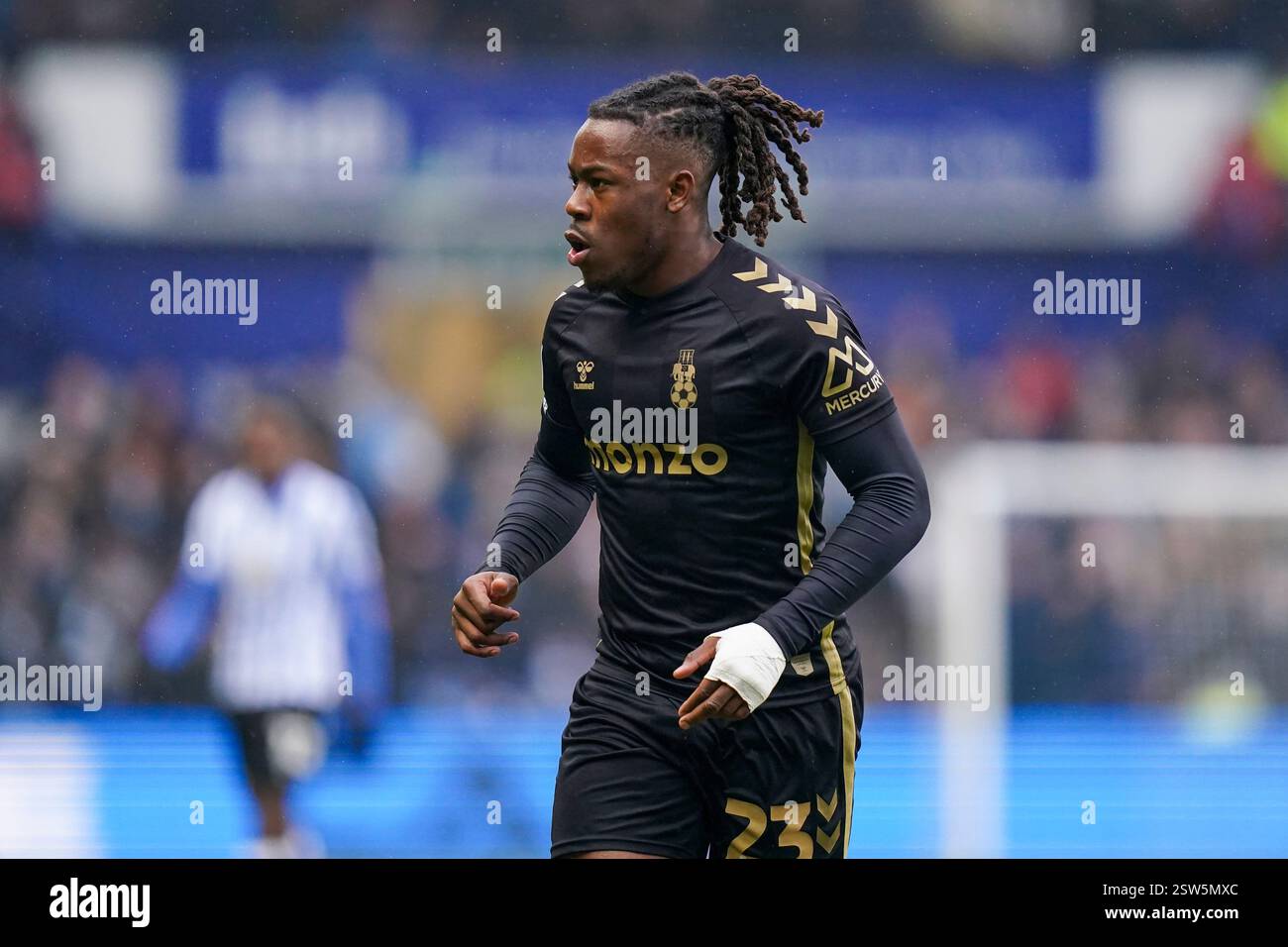 Sheffield, UK. 15th Feb, 2025. Coventry City forward Brandon Thomas ...