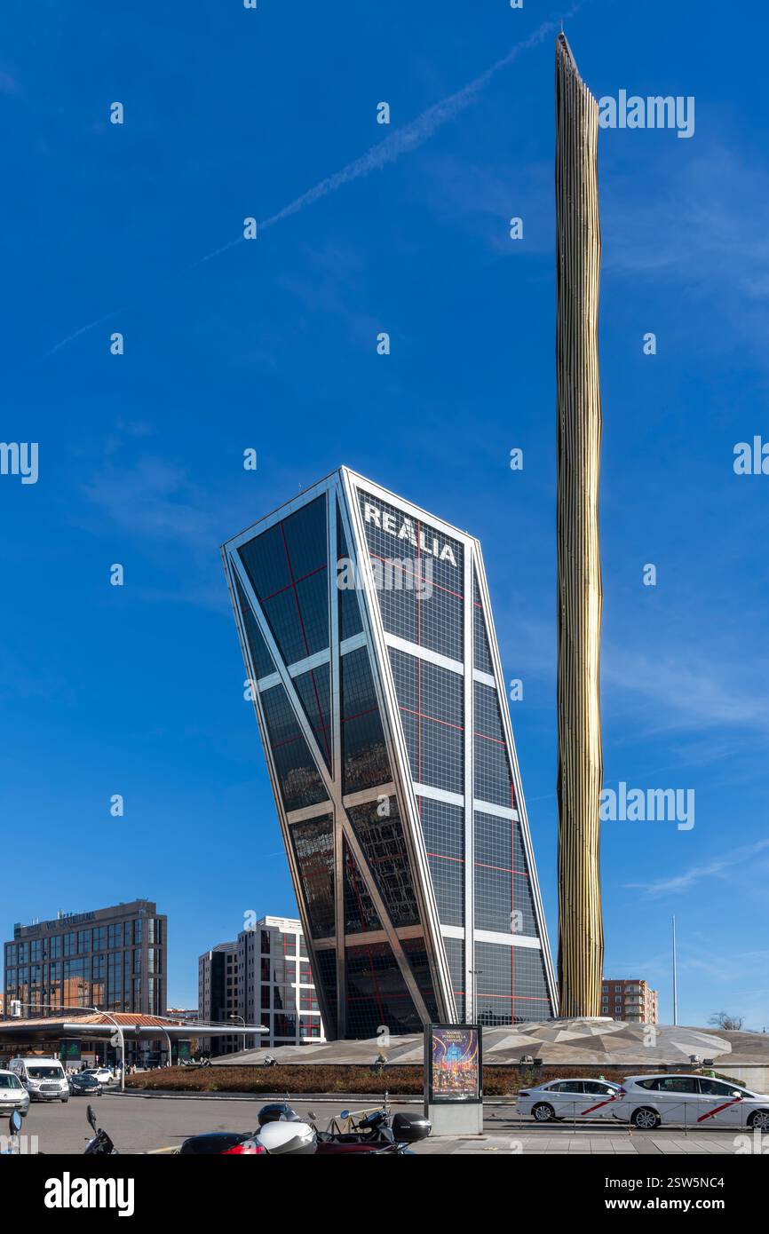 Puerta de Europa Towers in Madrid. The two Gate of Europe towers lean ...