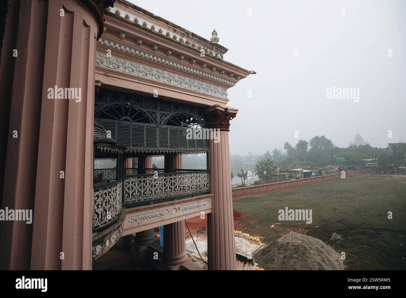 Details of Puthia Rajbari Palace in Puthia of Bangladesh Stock Photo ...