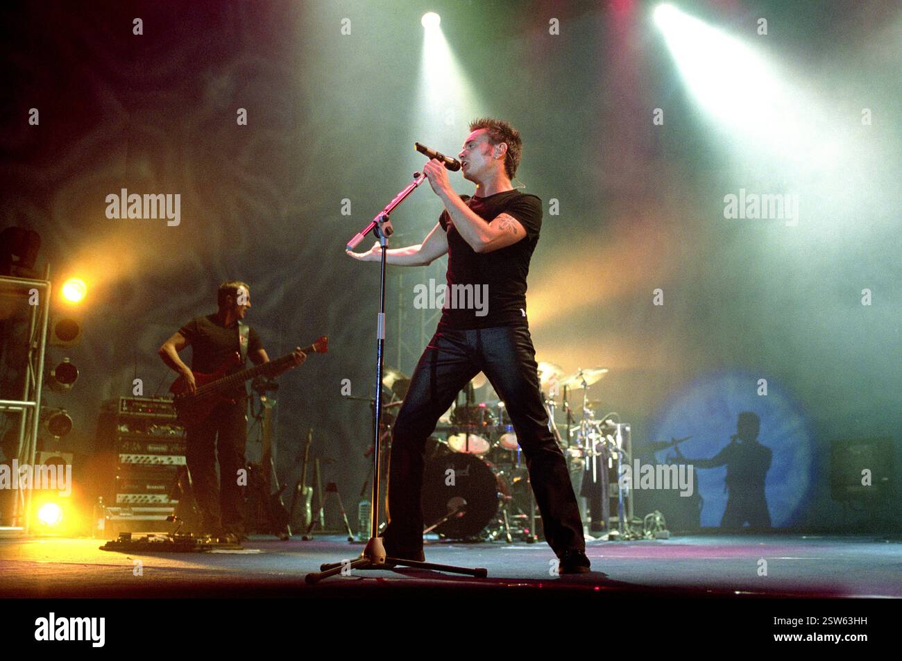 Milan Italy 19/10/2000 : Nek - Filippo Neviani,Italian singer, during ...