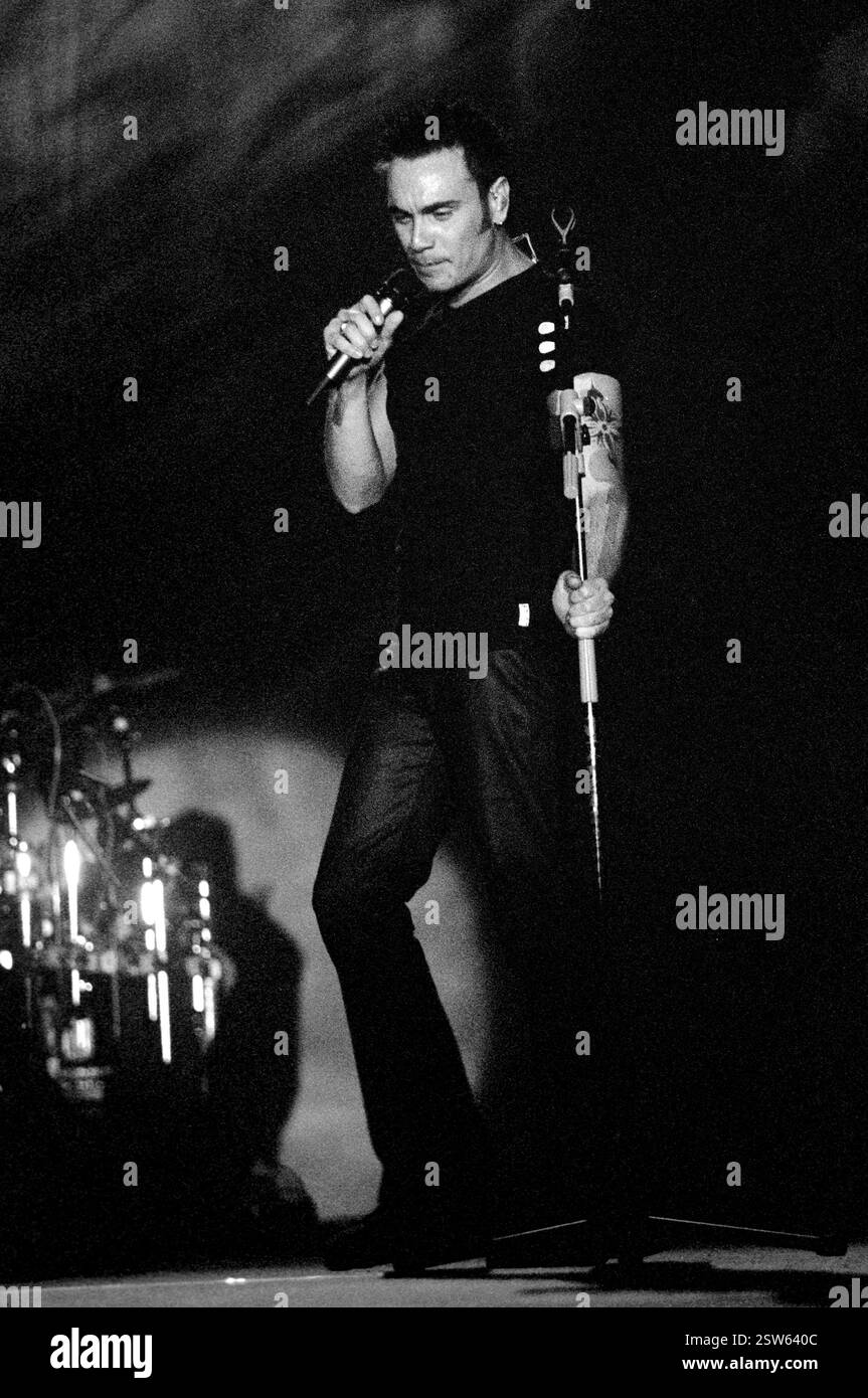 Milan Italy 19/10/2000 : Nek - Filippo Neviani,Italian singer, during ...
