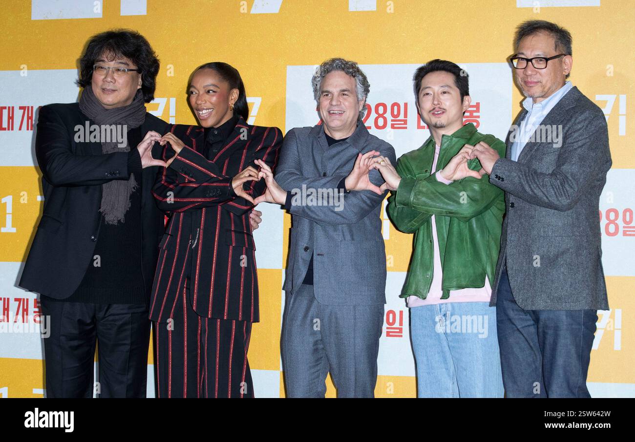 Seoul, South Korea. 20th Feb, 2025. (L to R) South Korean director Bong ...