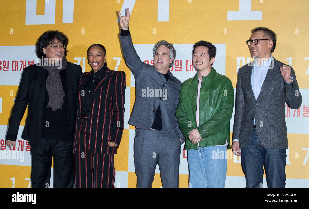 Seoul, South Korea. 20th Feb, 2025. (L to R) South Korean director Bong ...