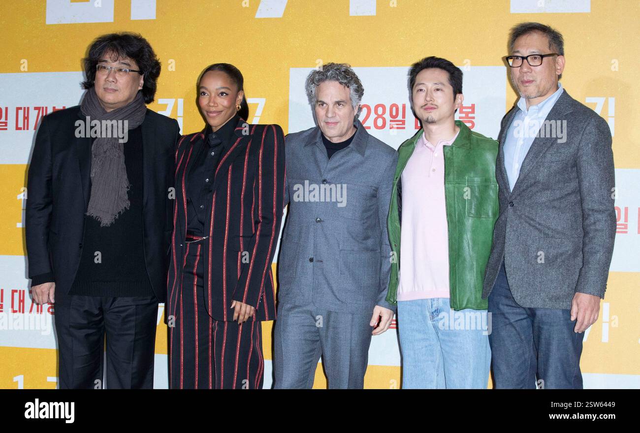 Seoul, South Korea. 20th Feb, 2025. (L to R) South Korean director Bong ...