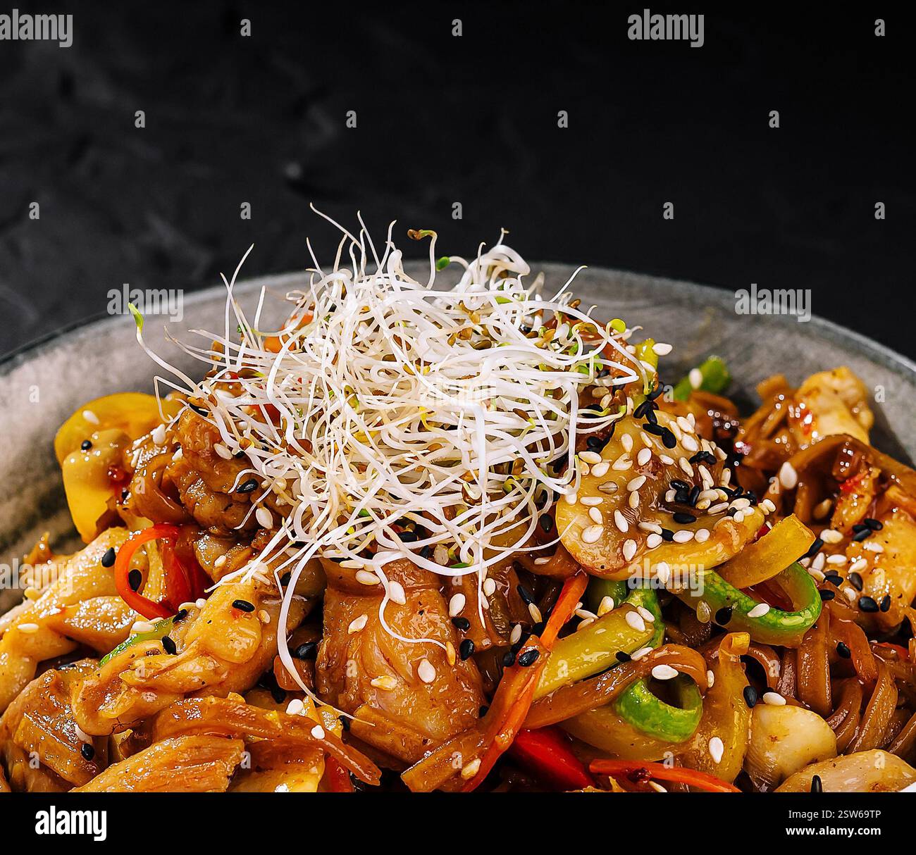 Chicken stir fry vegetables hi-res stock photography and images - Alamy