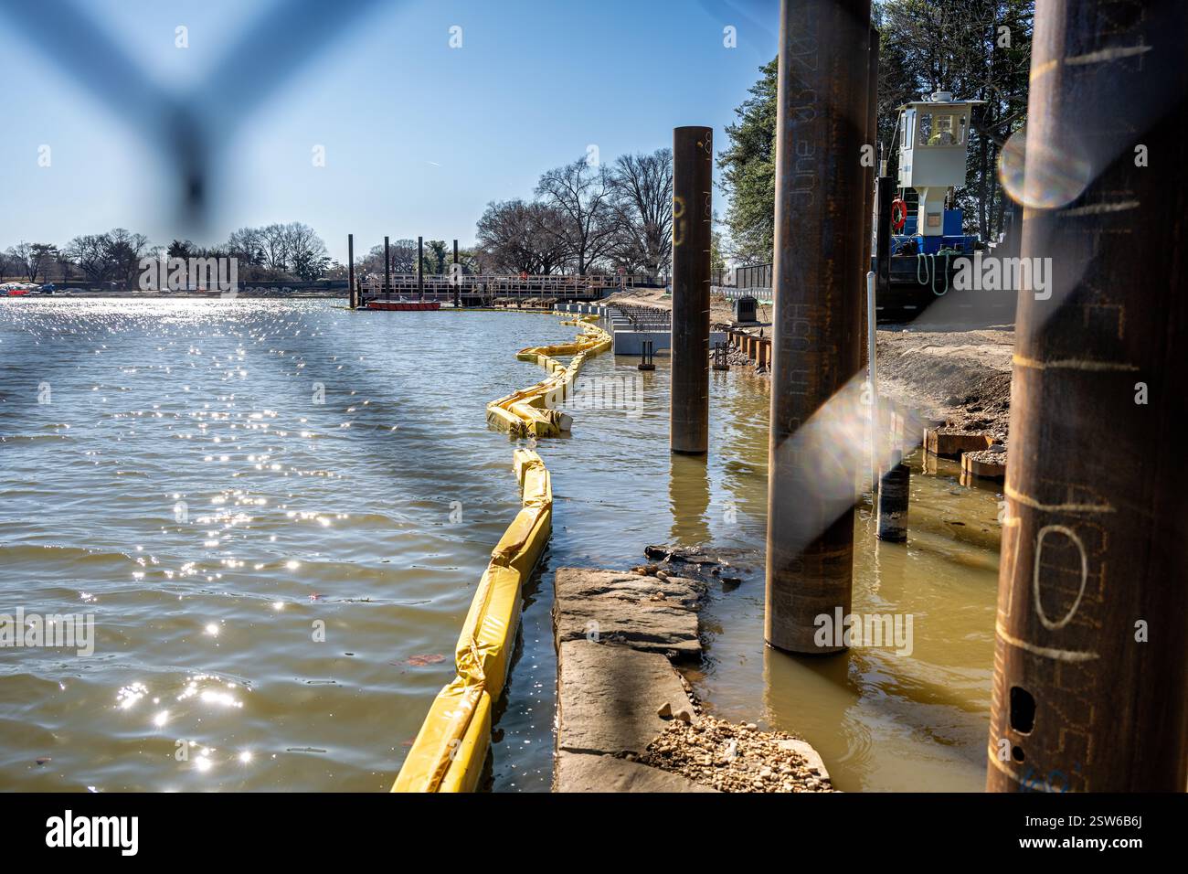WASHINGTON DC, United States — Construction equipment and temporary ...