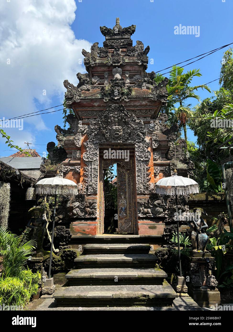 Traditional Temple in Ubud Bali: A Glimpse into Bali’s Sacred Culture ...