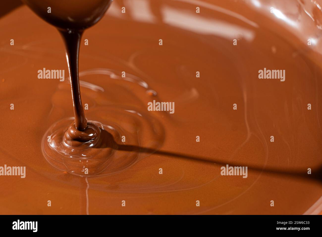 Hot chocolate flow slow motion hi-res stock photography and images - Alamy